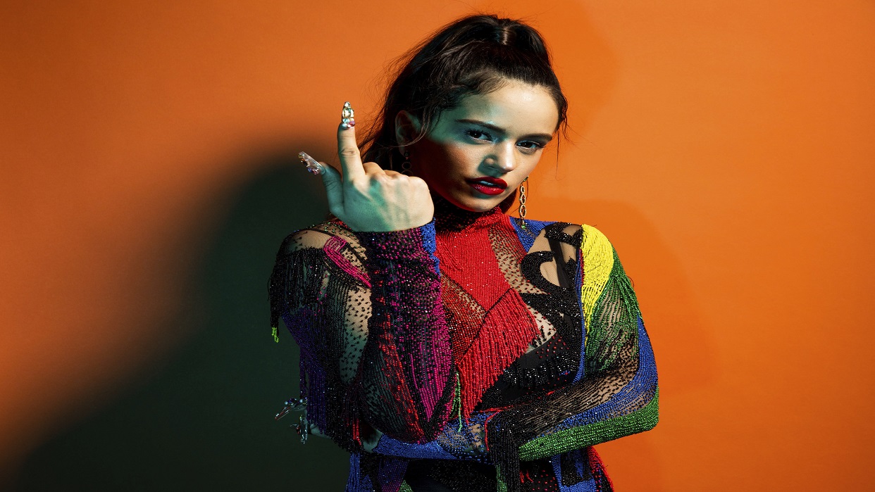 Rosalía lanza el álbum "MOTOMAMI+", una versión con 7 canciones nuevas