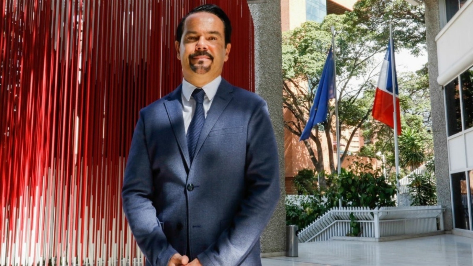 Vea la emotiva despedida de embajador francés en Venezuela (+Video)