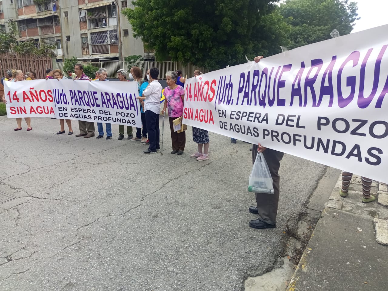 Déficit de los servicios públicos afecta a vecinos de la Urb. Parque Aragua