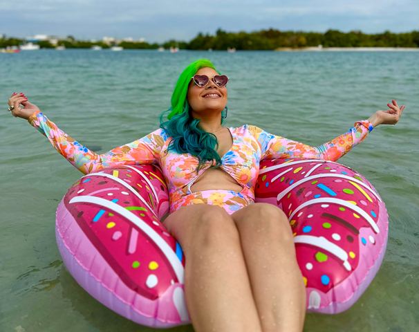 Savry debuta con su tema “La niña soñadora”